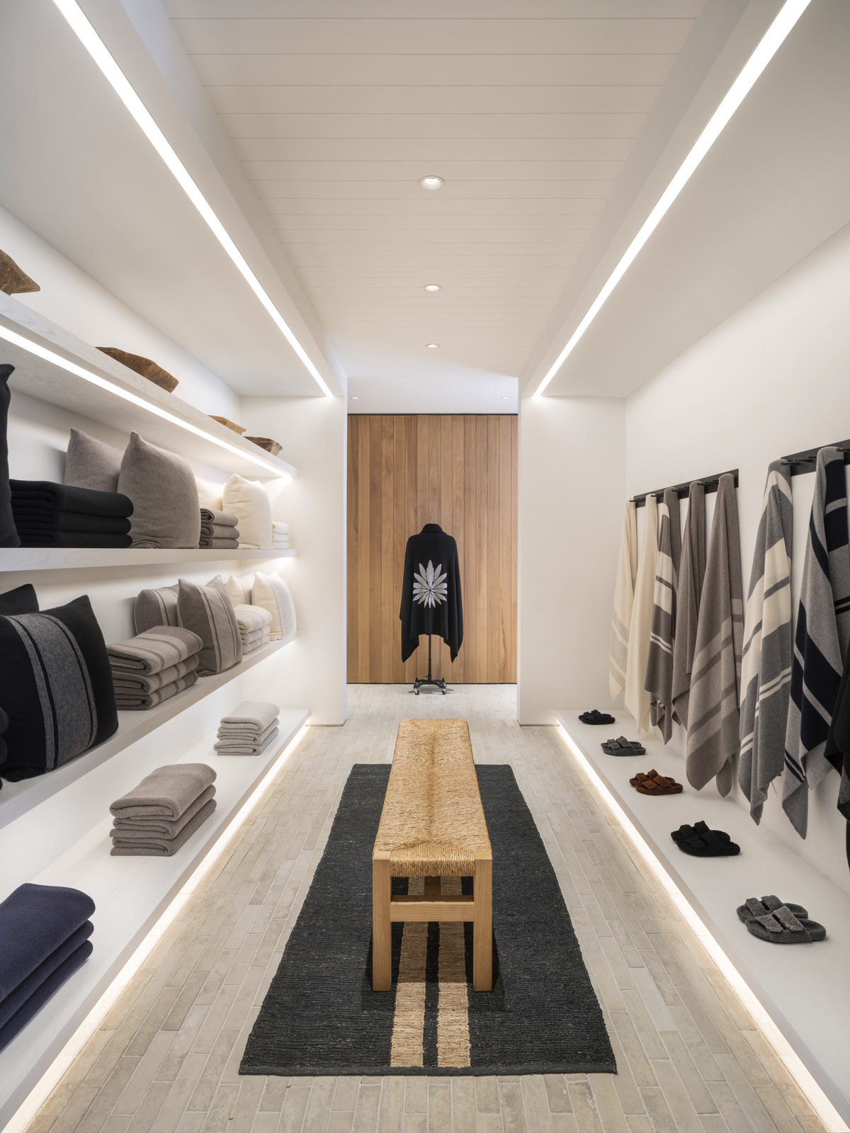 Malibu Retail Architects | Malibu House by James Perse - RDC | Commercial