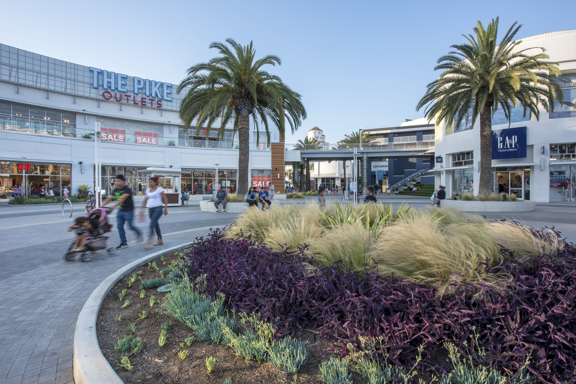 Outlet Mall Architects | The Pike Outlets - RDC | Mixed Use